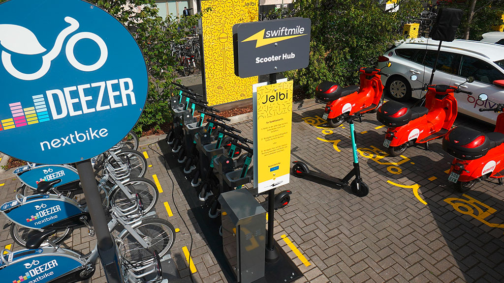 Jelbi stations – Berlin's public transport and sharing services in one place.